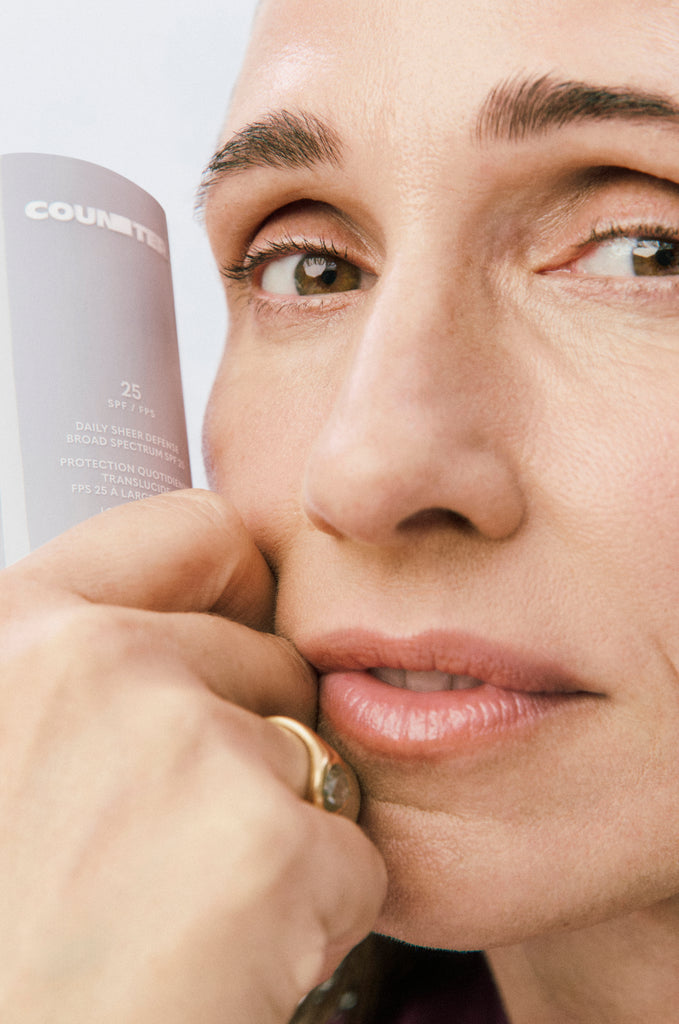 Counter: Lightweight Daily Sheer Defense SPF 25